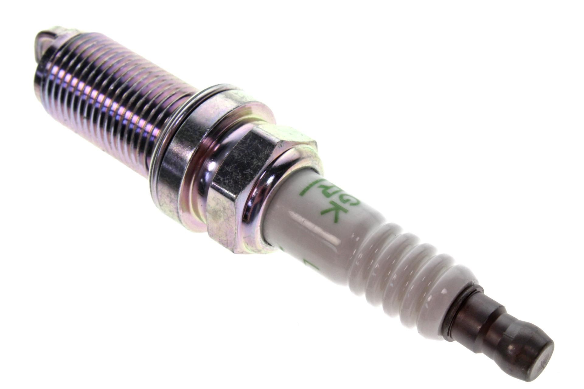 YAMAHA OEM PLUG SPARK (NGK LFR6A-11) - 94702-00400-00 | Boats.net