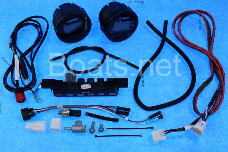 Yamaha 6Y8-0E83R-71-00 - COMMAND LINK ROUND 2 GAUGE KIT WITH IN-LINE HUB | Boats.net